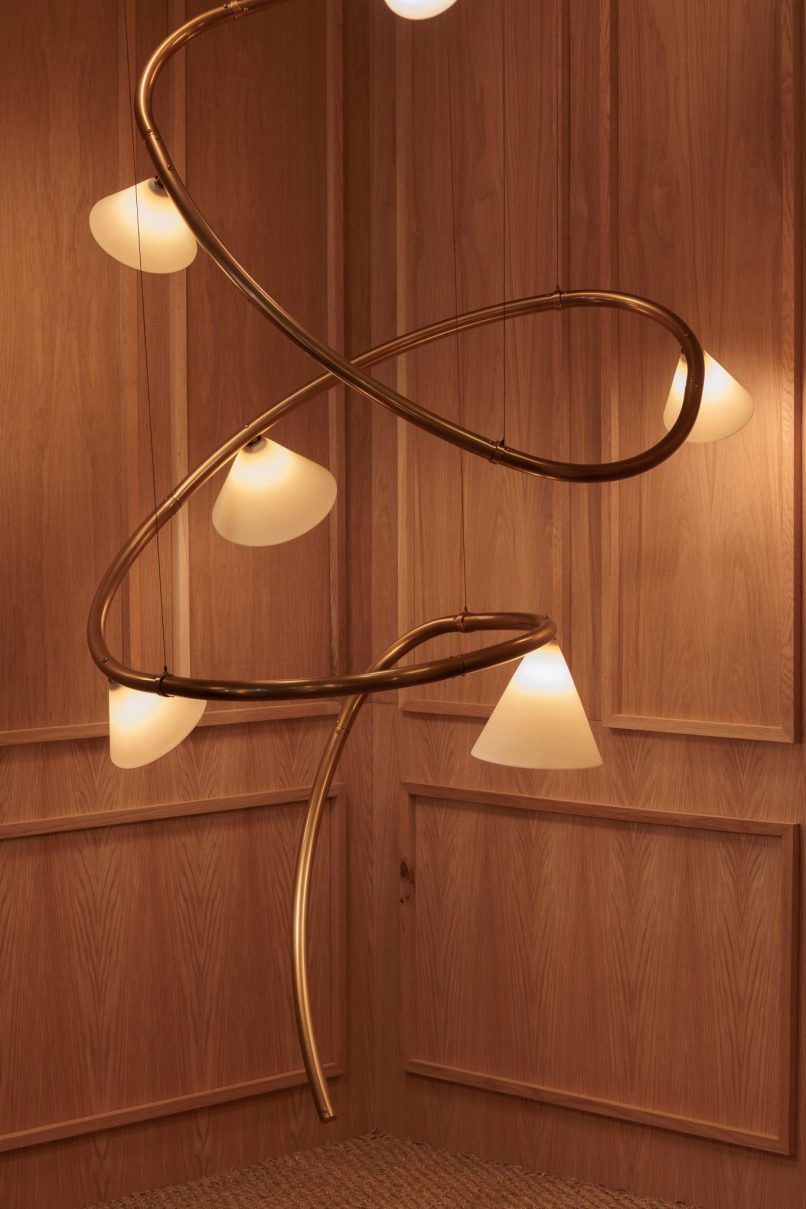 Sketch Light – Vertical | Anna Karlin